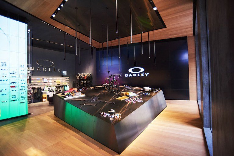 Oakley Store Cadorna – Milan – Skillmax